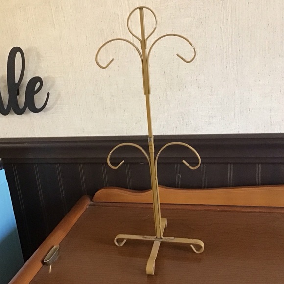 Storage & Organization | Vintage 7s Metal Mug Tree | Poshmark